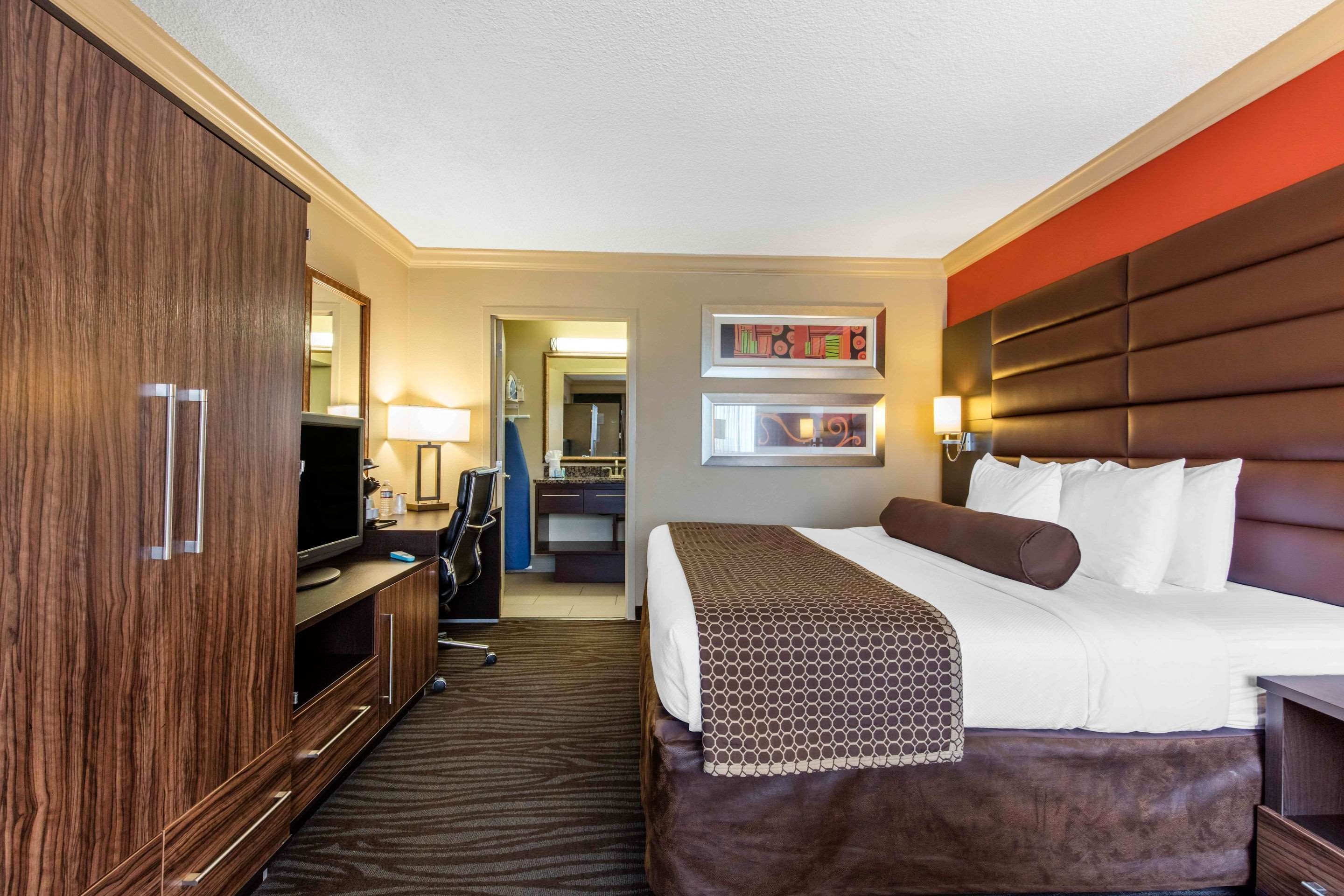 Hotel Rooms in Downtown Nashville | The Capitol Hotel Downtown Nashville